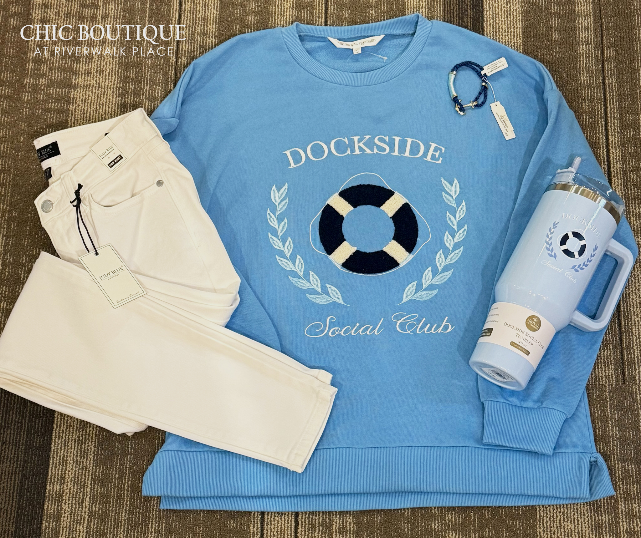 Dockside outfit - Riverwalk Place Resort & Spa